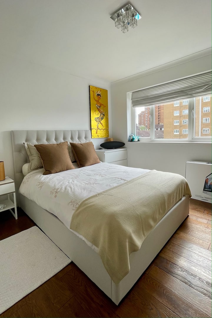 Peaceful Room In Chelsea. - チェルシー