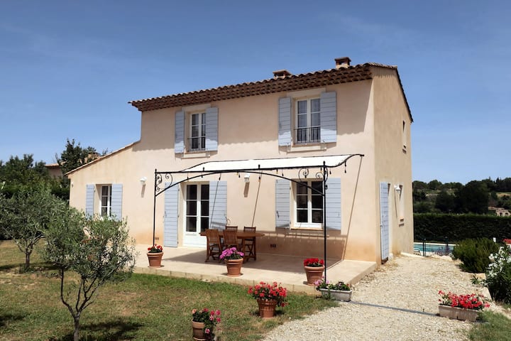 Vacances En Luberon Avec Piscine - Pertuis