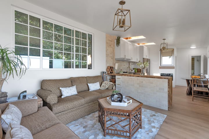 Luxe Beach View Bungalow - Tiburon