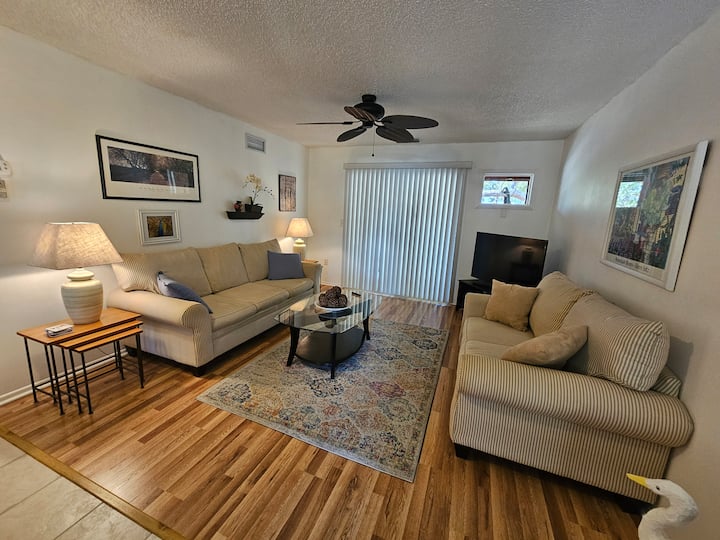 Venice Island Beach Condo! - Venice, FL