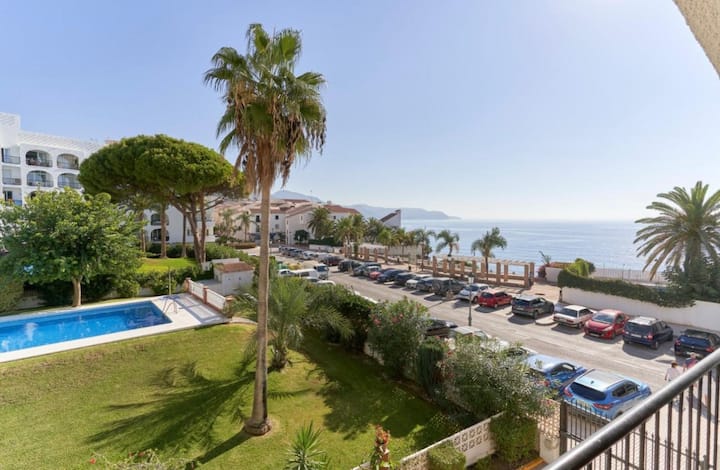 Carabeo 23, Acceso Directo A La Playa - Nerja