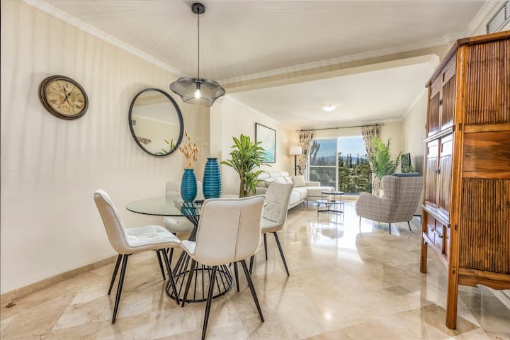 Appartment Met Uitzicht Op Mijas Golf En De Bergen - Mijas