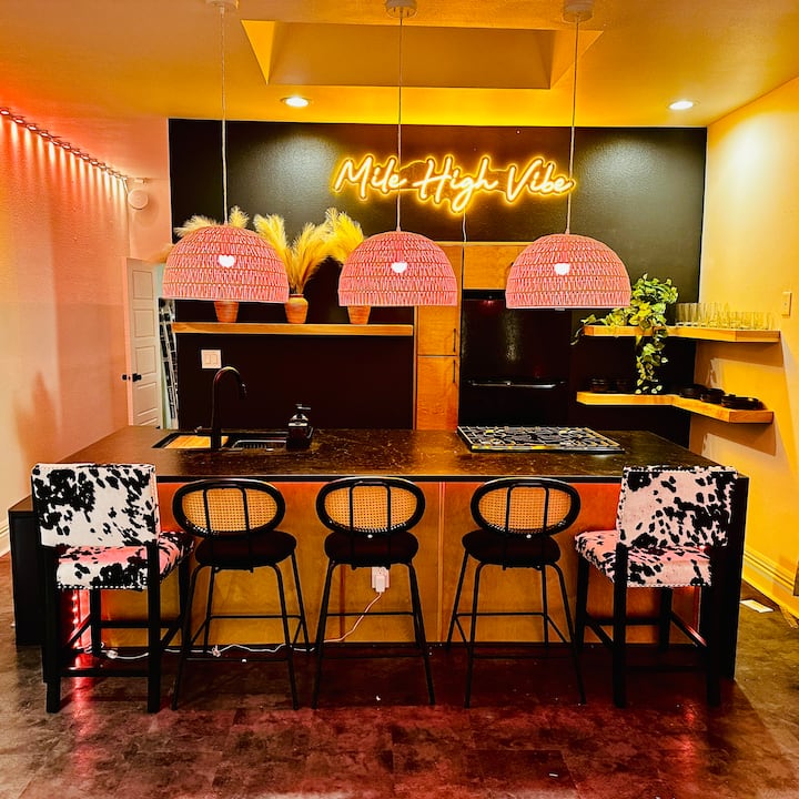 Baker St. Abode | Mins To Downtown | Walkable - Denver, CO