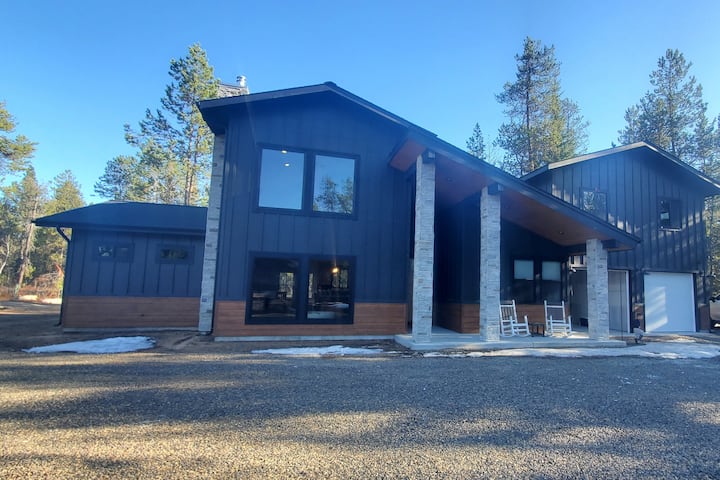 Spacious Mountain Home - Donnelly, ID