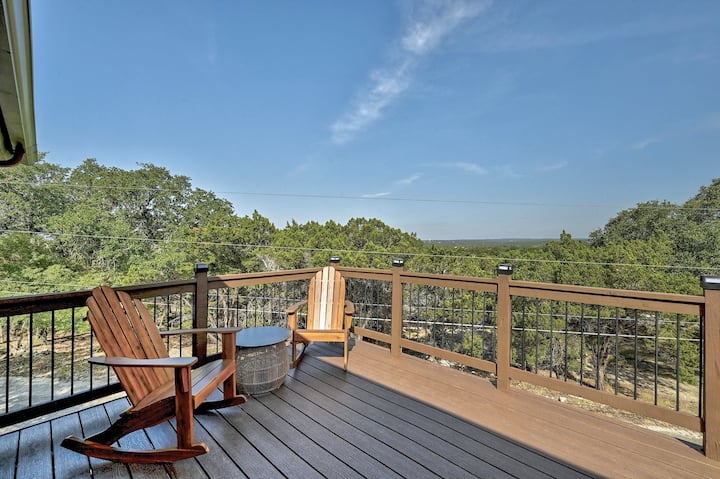Wimberley Hill Country Retreat | Sleeps 12! - Wimberley, TX