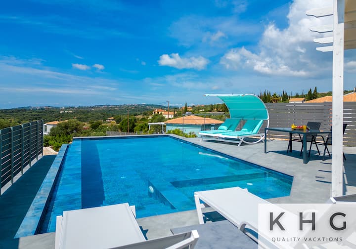 Levanda Villa With Private Pool! - ケファロニア島