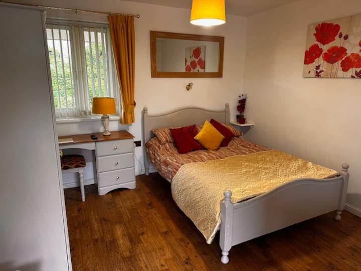 Holywell Guest House & Chalets - Adults Only - Castle Combe