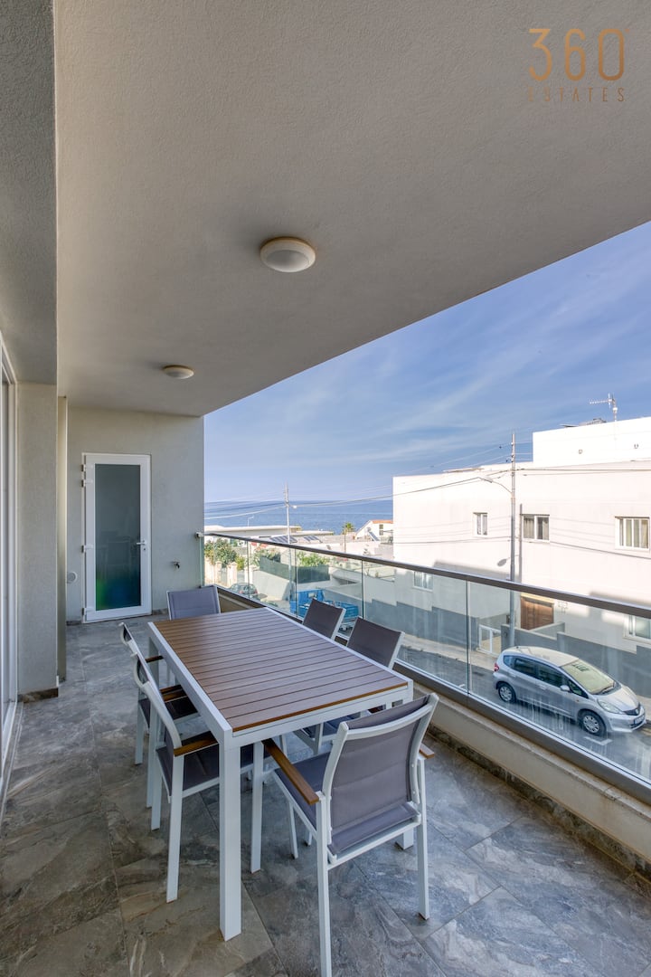 Stunning 3br Home Just Off The Promenade - Malta
