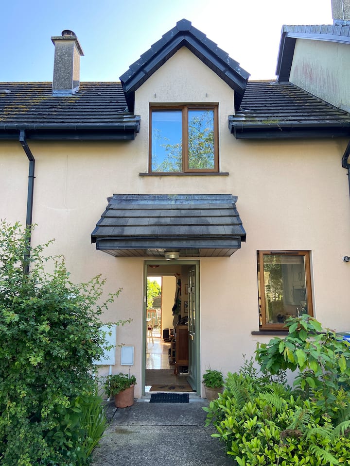 Peaceful House With Free Parking - アイルランド コーク