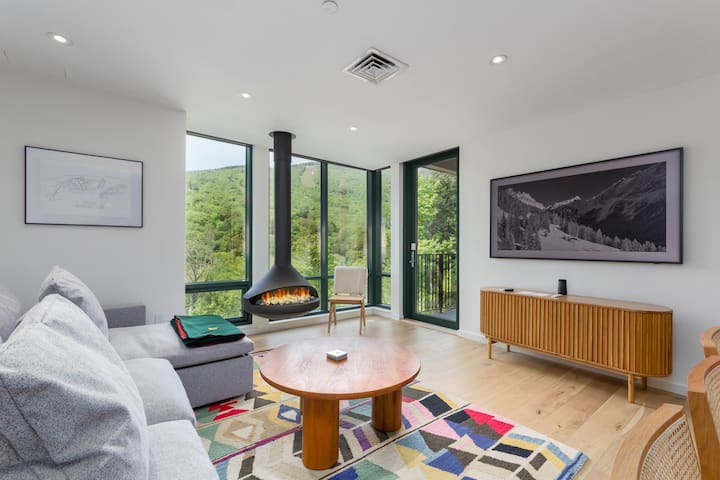 Play Private Mtn Course! 2br Spruce Peak Residence - Stowe, VT