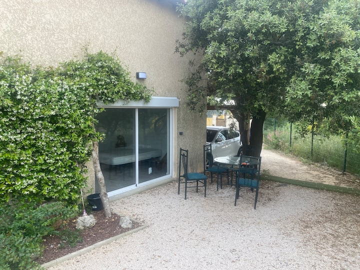 Studio Au Porte De La Camargue - Saint-Gilles