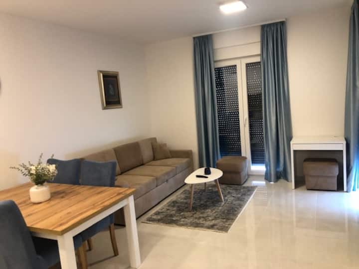 Urania Apartman2+2 S Vrtom - Banjole