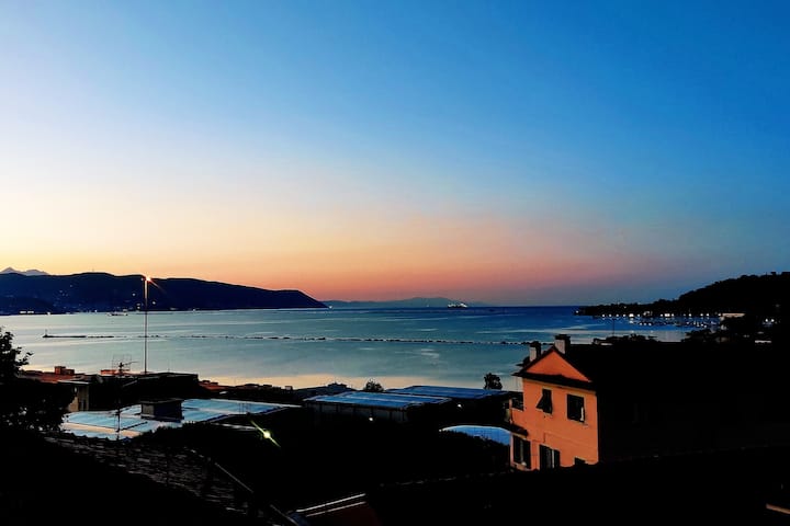 Mediterraneo Giallo - La Spezia, Italia