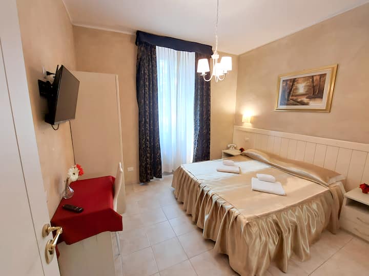 Stanza Matrimoniale Con Bagno - Milán