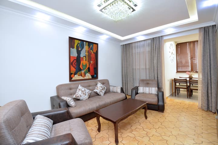 Cozy Apartment Near Sakharov Square, Vardanants 5a - Jerewan