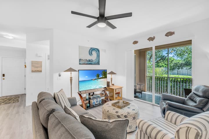 Paradise Found - Cozy Condo W/2 Pools, Spa, Gym - Fort Myers, FL