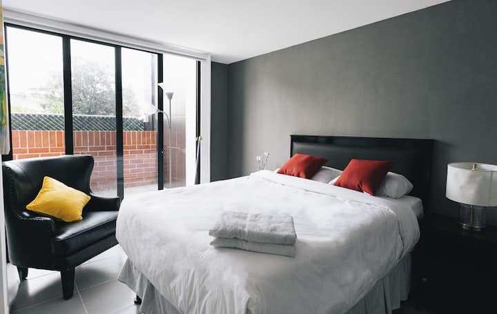 Precioso Apartamento Con Balcón Al Aire Libre - Guatemala City