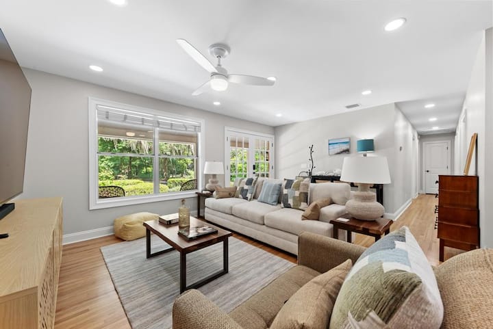 Charming Lake Home Jacksonville - 잭슨빌