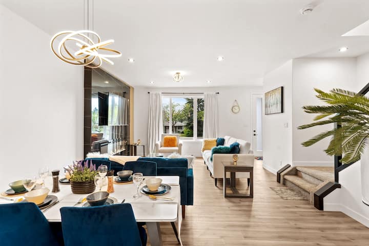 Magnificent> Central >Stylish>spacious |Close 2 Dt - Edmonton