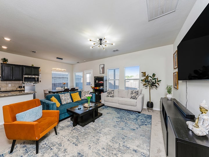 Private Master Suite Incozy Home - Arlington, TX