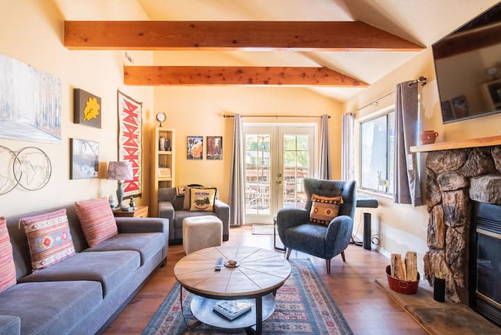Cabin Inn The Pines~w Spa~walk To Village - Big Bear Lake, CA