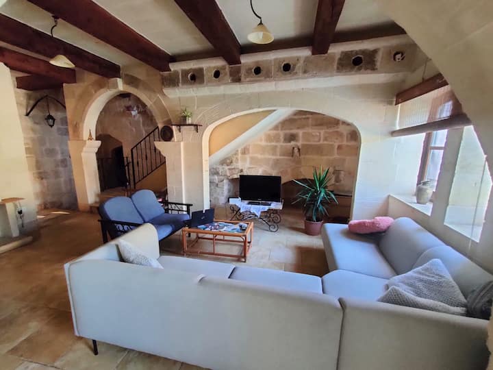 Lovely Room In Villa With Pool, Gozo-tripinngozo - Malta