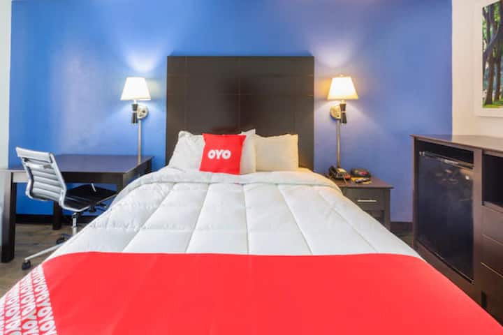 Hotel Baton Rouge Mid City Queen Bed Accessible - Baton Rouge, LA