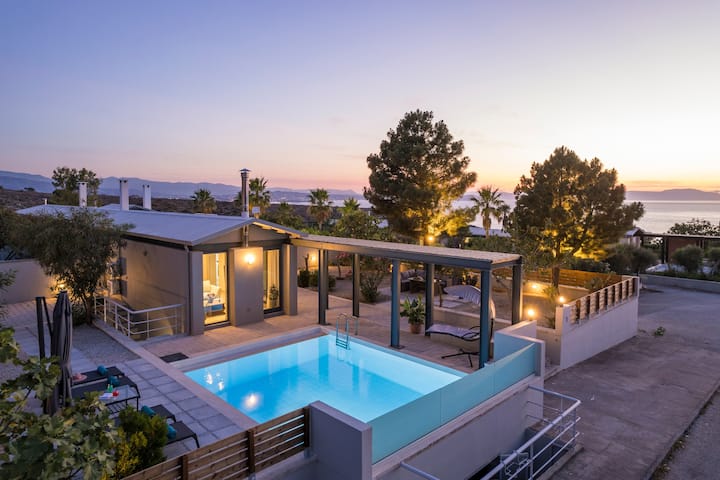 Natura Hill Villa I Sea View - Ханья