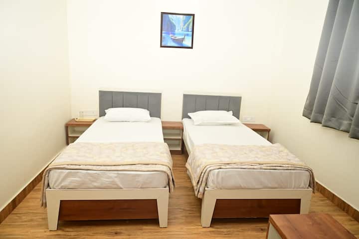 Twinstandard,greenpark,varanasi - Mughalsarai