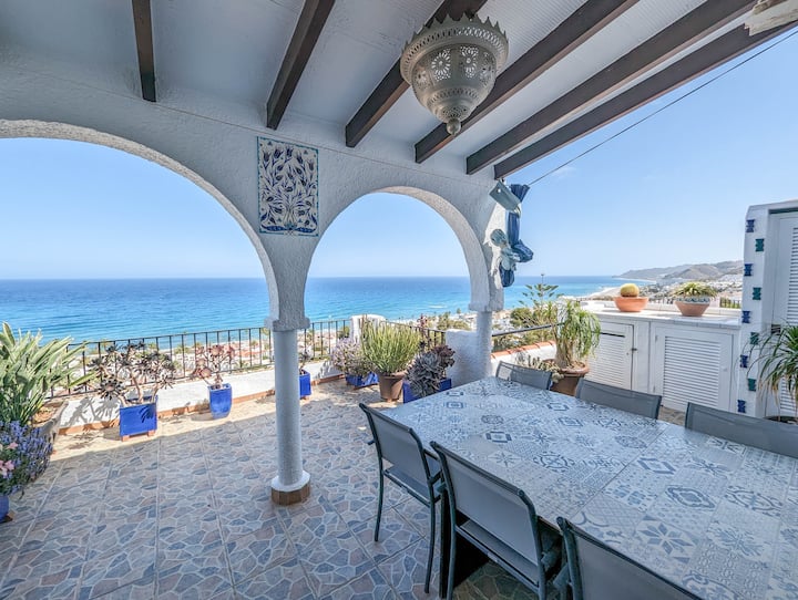 Precioso Adosado Con Vistas Espectaculares - Mojácar