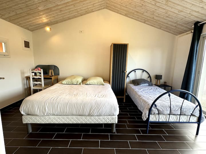 Studio Privé
Proche Aéroport Et Axe Nantes-pornic - Planète Sauvage