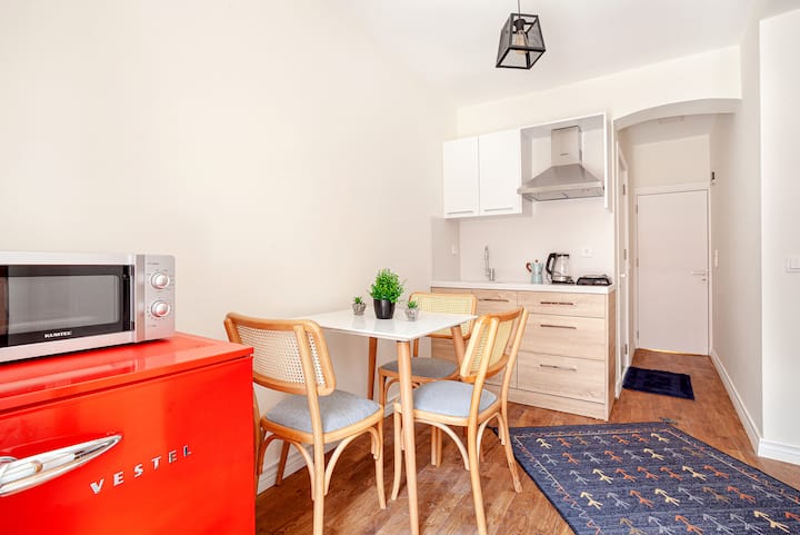 In Groundfloor Apt With Backyard 2 - Beyoğlu