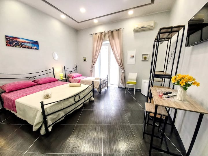 Le Ginestre Apartment - Naples