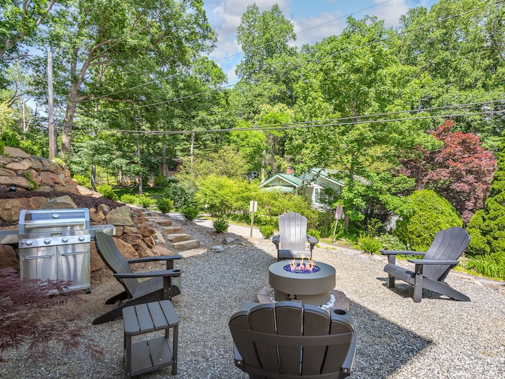 Cozy Apt Close To Unca Asheville & Grove Park Inn - Asheville, NC