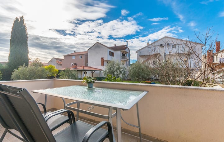 Mia - Biograd na Moru