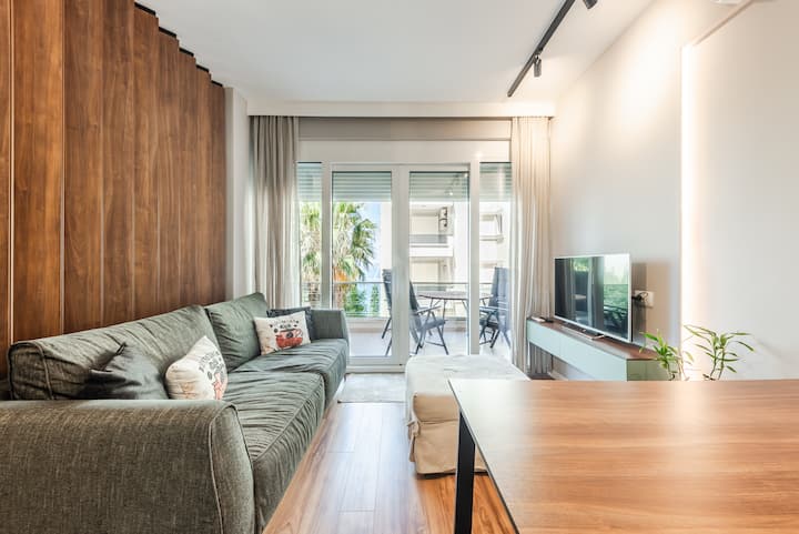 Luxury Seaview Apartment With Free Parking - Albania