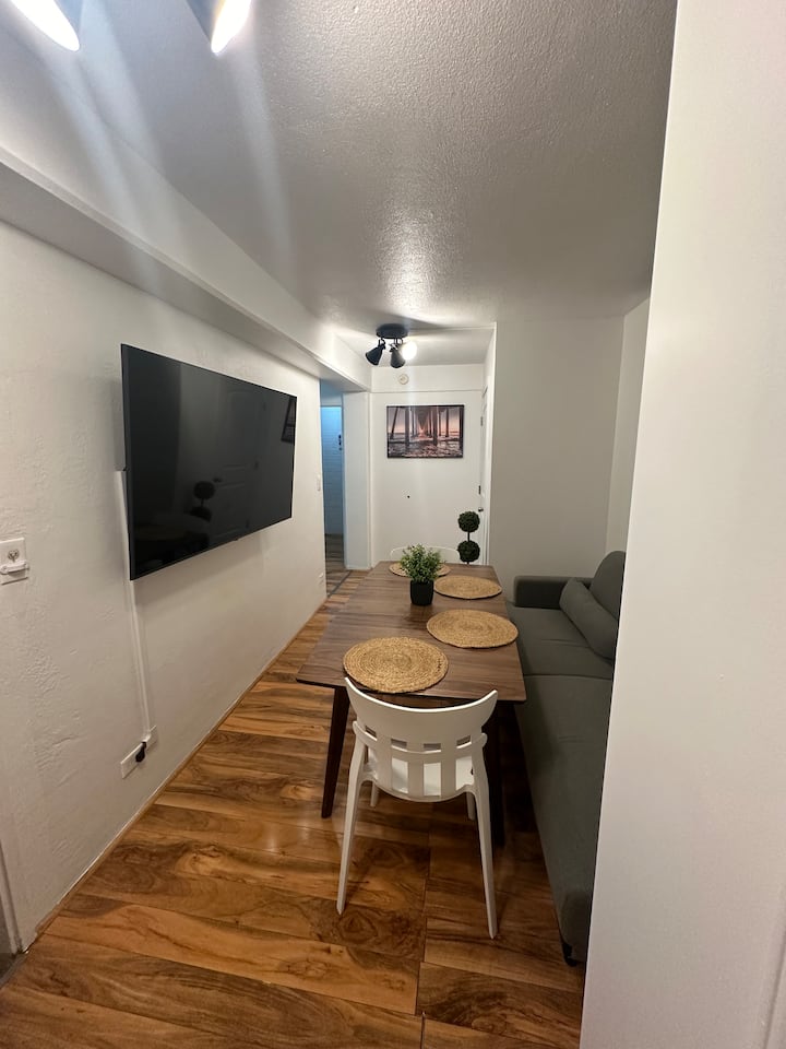 4 Bedroom Apartment In Waikiki - Honolulu, HI