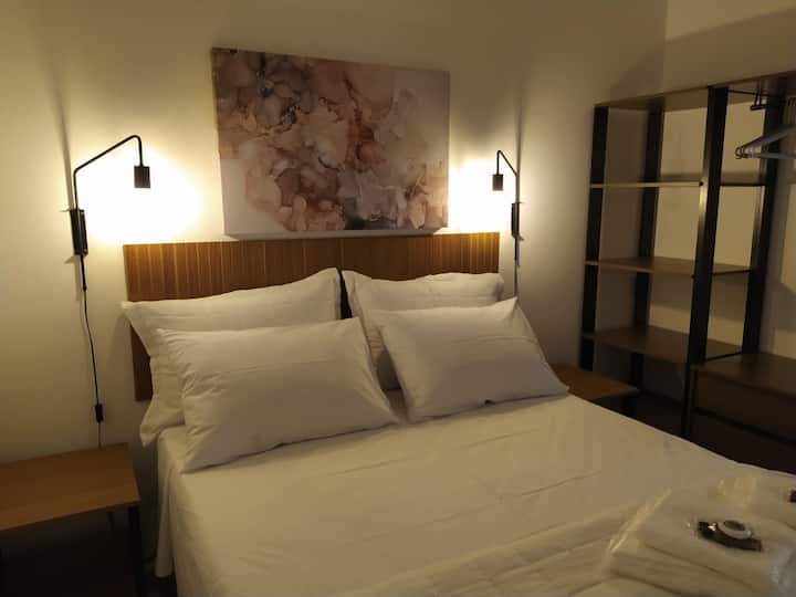 Apartamento 10, Novo E Completo, Ao Lado Do Metro. - Jardim