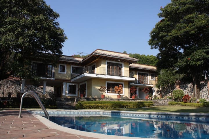 Casa En Cuernavaca - Jiutepec