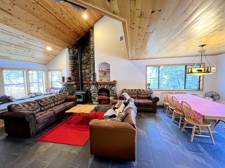 Cabin By The Creek - 特拉基