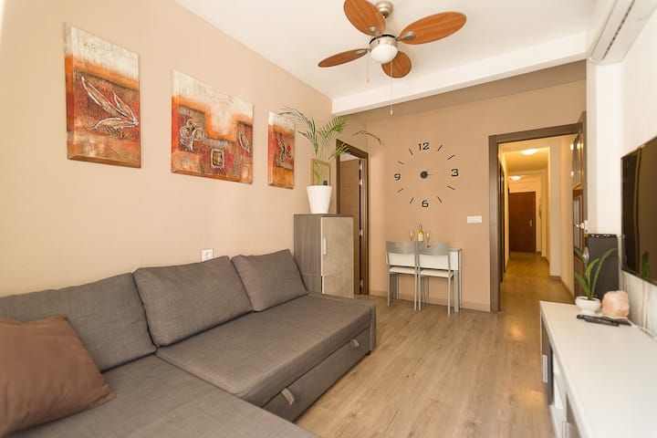 Cosy 2 Bed Apt 250m From Beach Wifi - Alicante