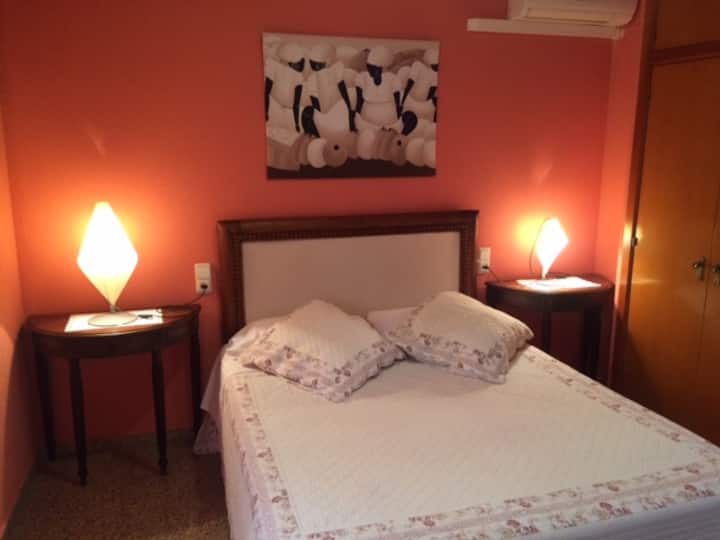 Hab. Doble Matrimonio P1 Hostal C/baño Delta Ebro - Santa Bárbara, España