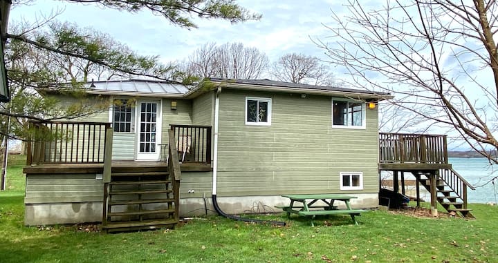 Lone Wolfe Cottage - Kingston