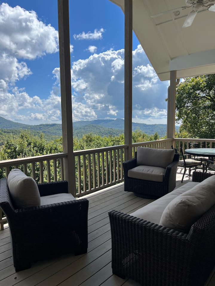Panoramic Highland Views! - Highlands, NC