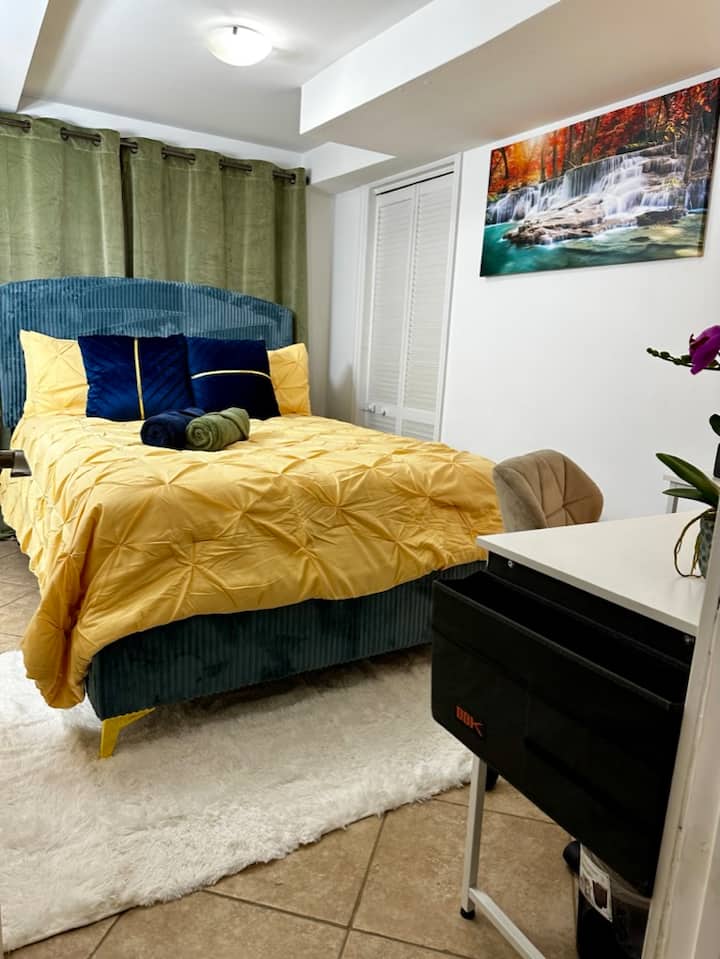 Hotel-style– No Host, Professionally Managed Id251 - Jersey City, NJ