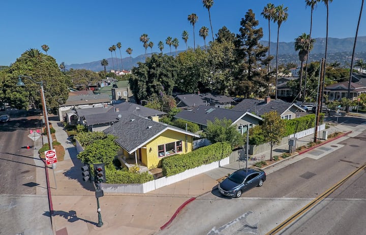Cute 1bd House - Walk Downtown! - Santa Barbara, CA