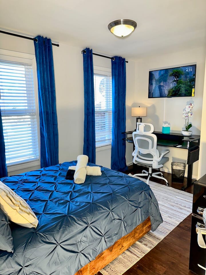 Hotel-style– No Host, Professionally Managed Id276 - Hoboken, NJ