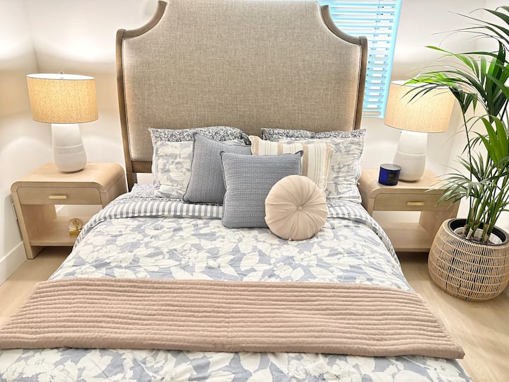 Cozy 2bedroom Steps 2 Beach W/free Parking - Santa Monica, CA