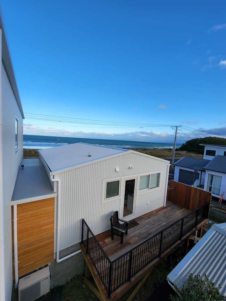 Cosy New Build Beside The Beach - Dunedin