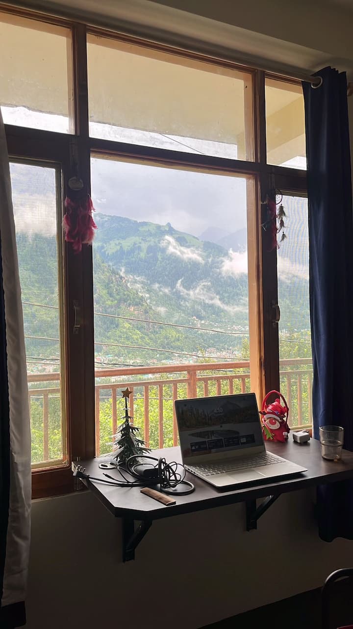 My Little House - Manali